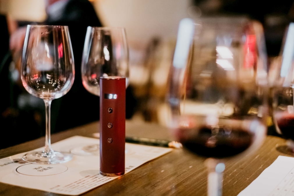 葡萄酒的價值需要探索品嚐，LISSE 何以成為品酒界 GPS？ - HEAVEN RAVEN - HEAVEN RAVEN