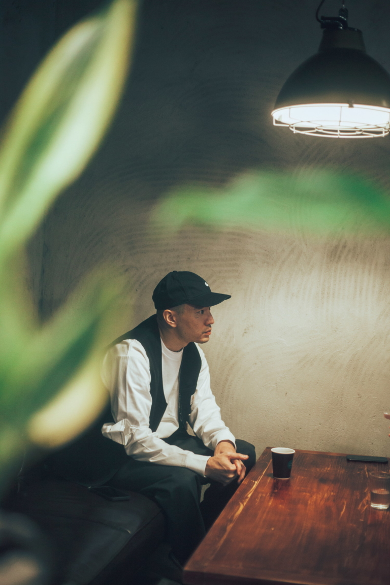 專訪紐約穿搭指標 Eugene Tong：不要再問我穿什麼，因為你永遠不會成為我 - HEAVEN RAVEN - HEAVEN RAVEN