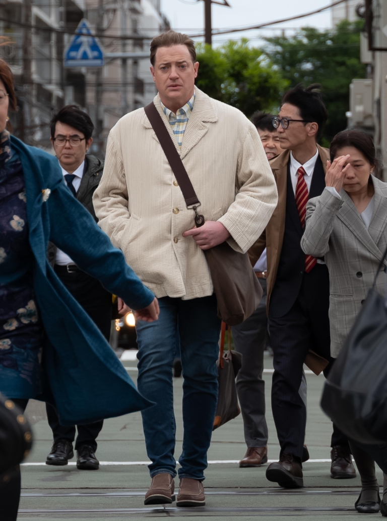 《日租家庭》呈現當代世人的孤獨樣貌，電影提問：究竟人的情感是能被租借嗎？ - HEAVEN RAVEN - HEAVEN RAVEN